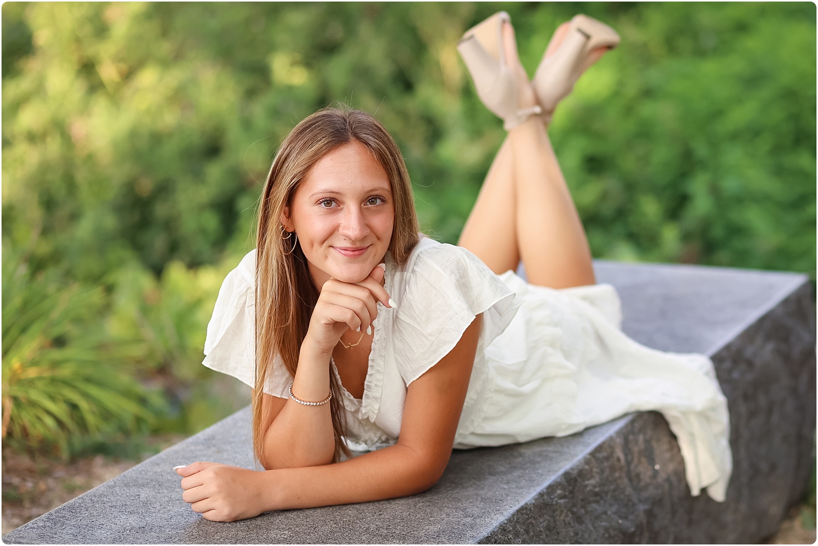 Downtown Anoka, MN | High School Senior Photo Session | Leslie Larson ...