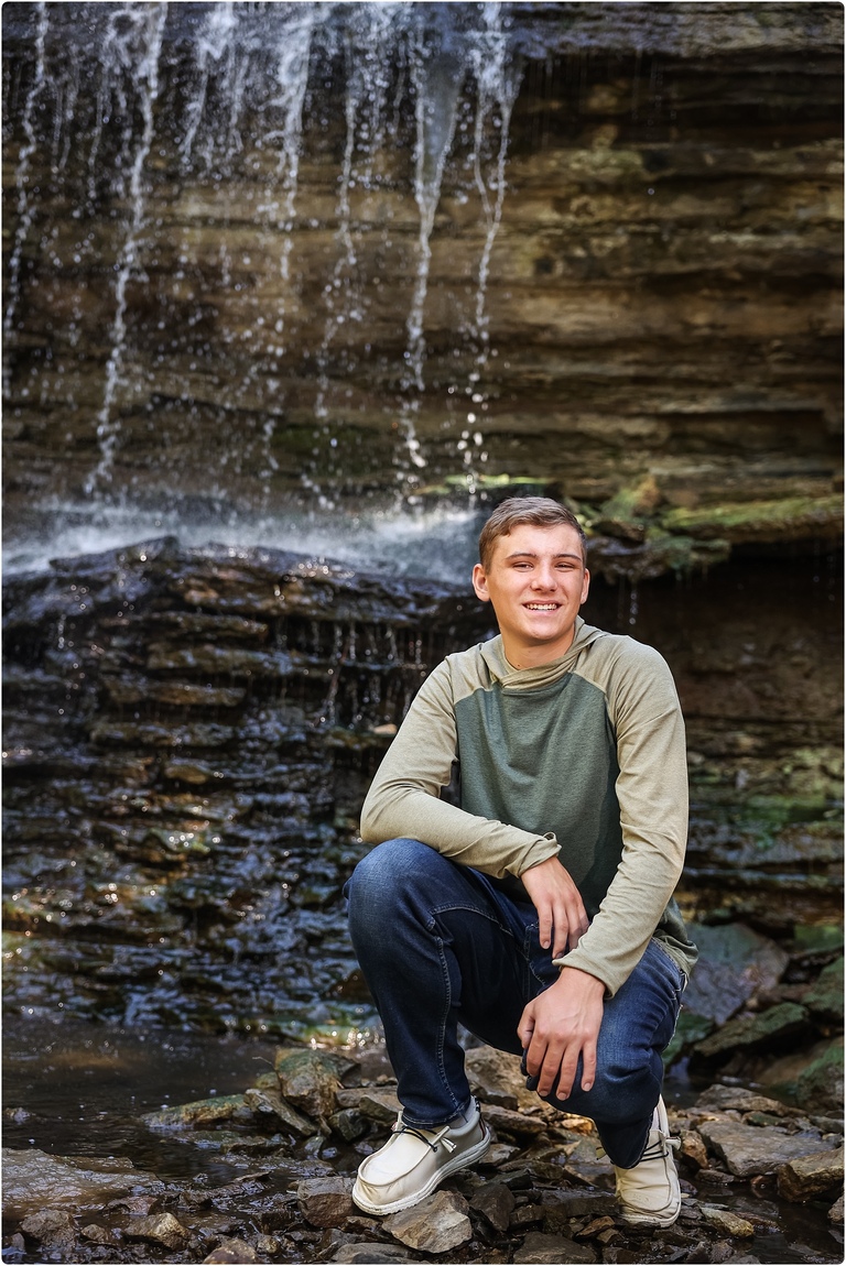 Hidden Falls | St Paul, MN | Leslie Larson Photography | Senior ...